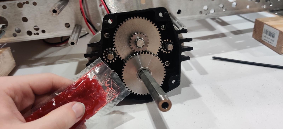 Motor and Gearbox Assembly | Everybot Docs